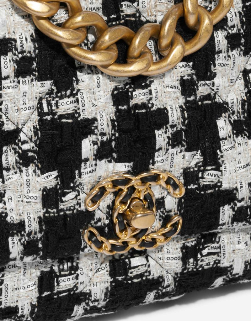 Chanel 19 Large Flap Bag Tweed Black / White | SACLÀB