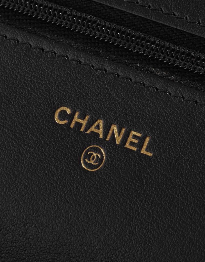 Chanel Classique WOC Tweed Noir / Blanc | SACLÀB