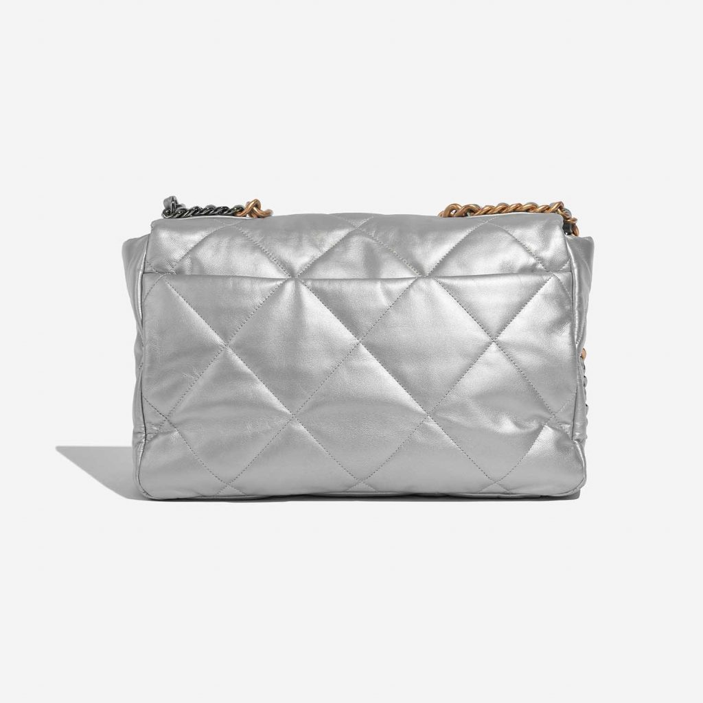 Chanel 19 Maxi Lamb Silver | SACLÀB