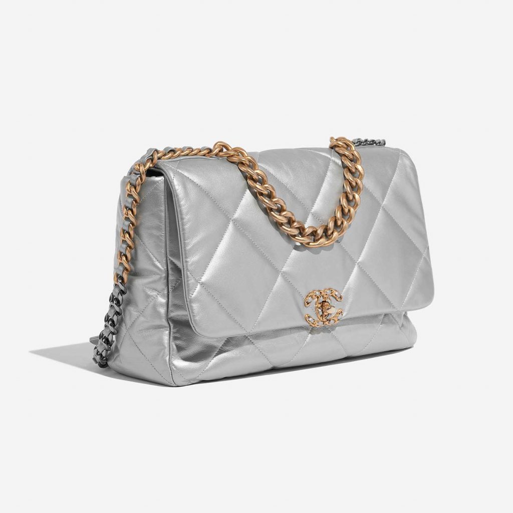 Chanel 19 Maxi Lamb Silver | SACLÀB