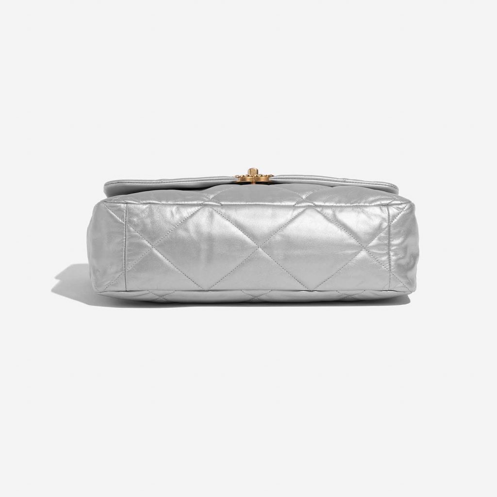 Chanel 19 Maxi Lamb Silver | SACLÀB