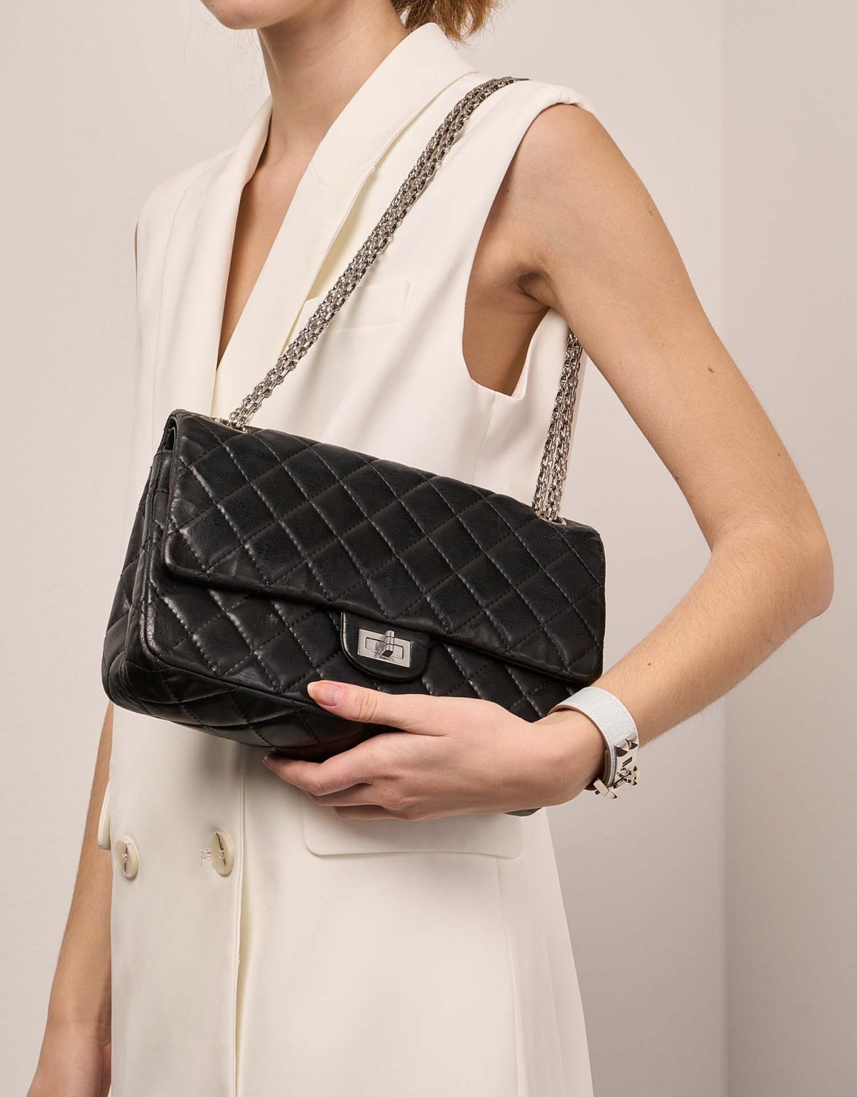 Chanel 2.55 vs. Classic Flap: Everything You Need To Know | SACLÀB