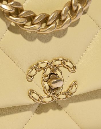 Chanel 19 Flap Bag Lamb Pastel Yellow | SACLÀB