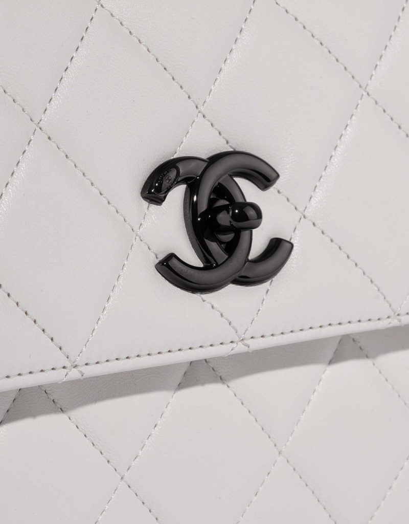 Chanel Trendy CC Medium Lamb White | SACLÀB