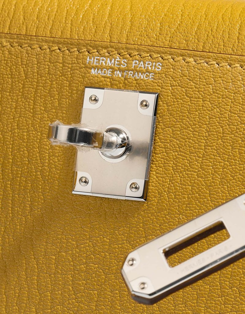 Hermès Kelly Verso Mini Chevre Mysore Jaune Ambre / Gold | SACLÀB