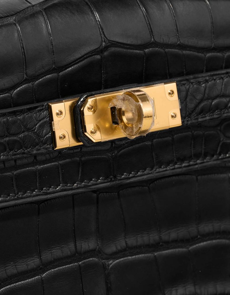 Hermès Kelly 25 Matte Alligator Black | SACLÀB