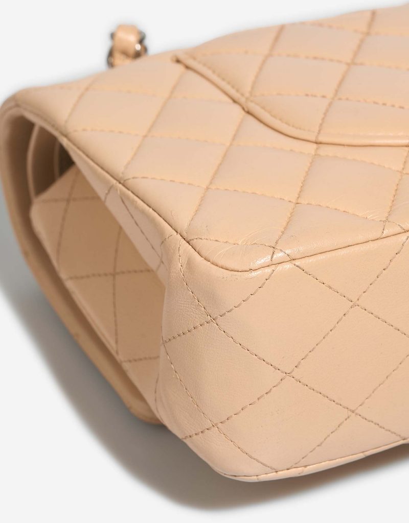 Chanel Timeless Medium Lamb Beige | SACLÀB
