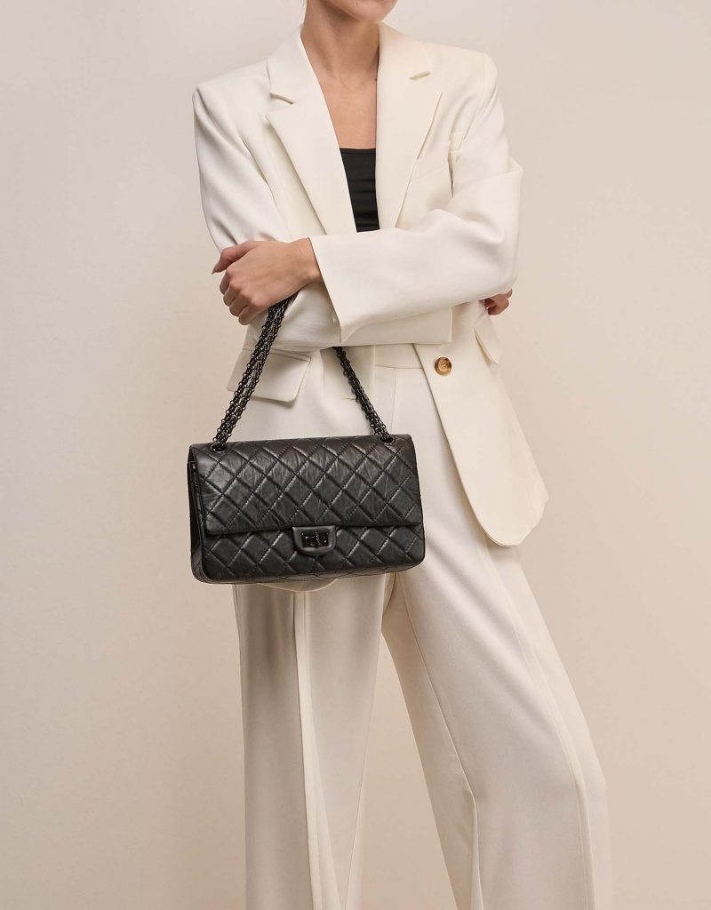 Chanel 2.55 Reissue 226 Aged Calf So Black | SACLÀB