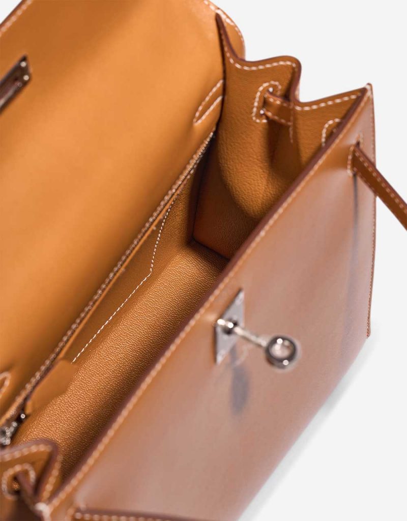 Hermès Kelly 25 Veau Butler Sable Naturel | SACLÀB
