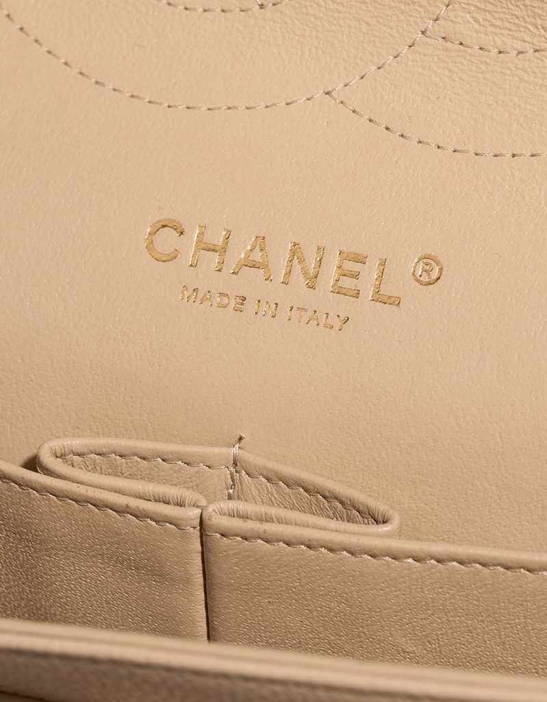 Chanel Timeless Jumbo Caviar Beige | SACLÀB