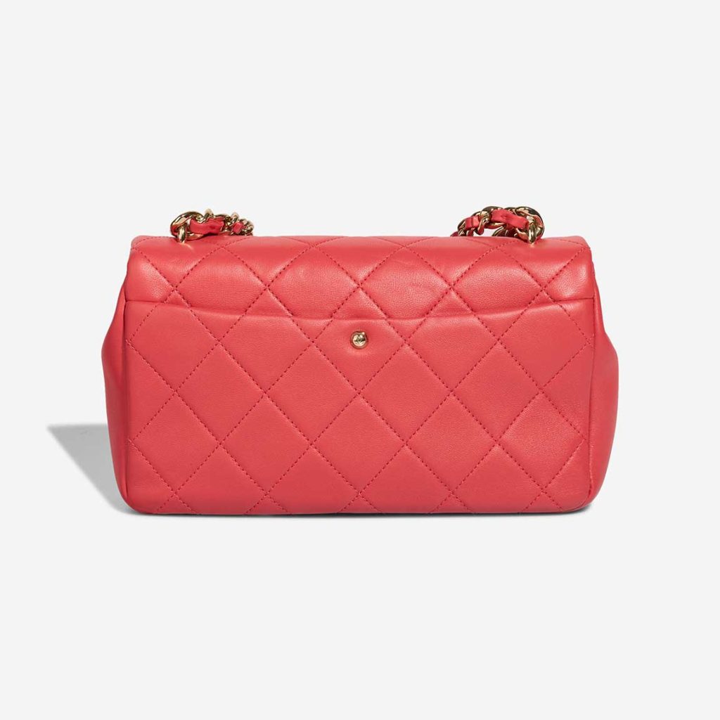 Chanel Timeless Flap Bag Medium Lamb Coral Red | SACLÀB