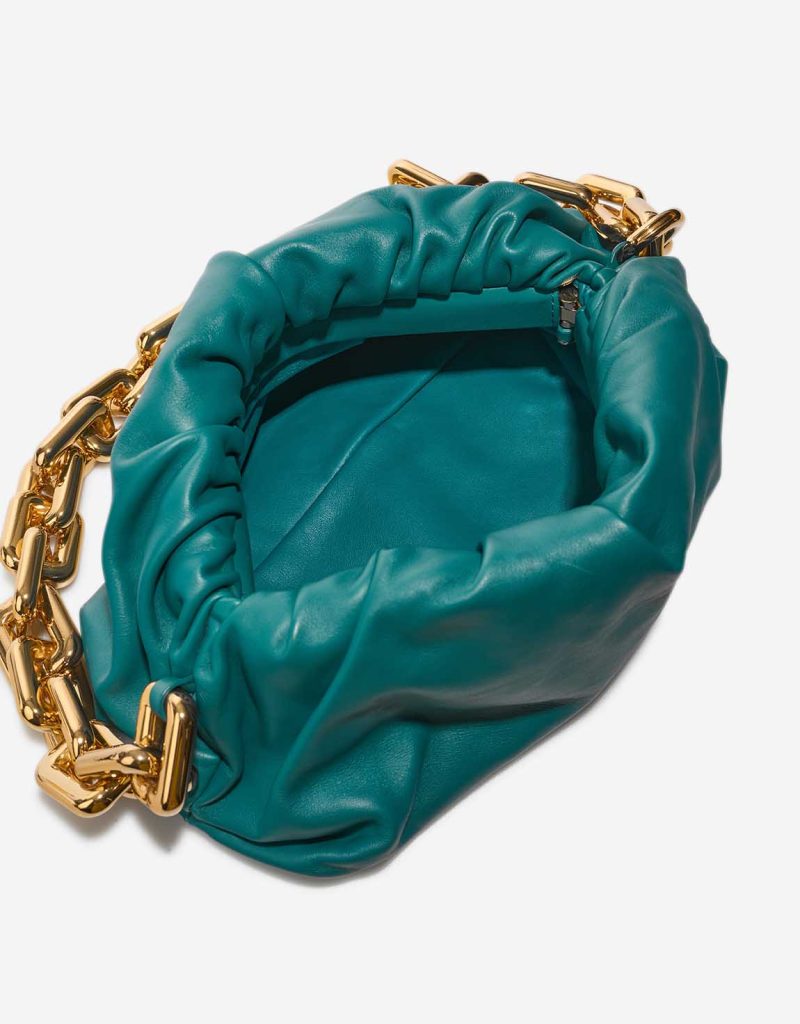 Bottega Veneta Chain Pouch Medium Lamb Petrol Blue | SACLÀB